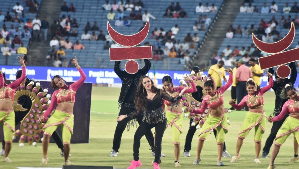 महाराष्ट्र प्रीमियर लीग क्रिकेट लीग स्पर्धेचे दिमाखात उद्घाटन समारंभ ...