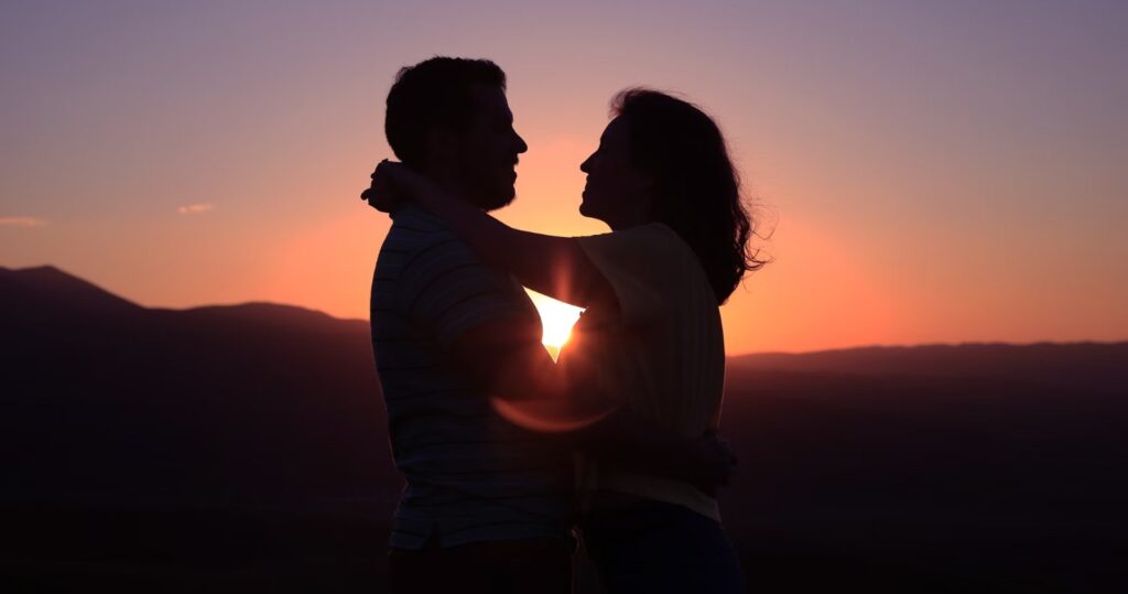 Physical Relation: सर्वोत्तम संभोगासाठी कोणती पोझिशन उत्तम? येथे आहे संपूर्ण माहिती - Inside Marathi